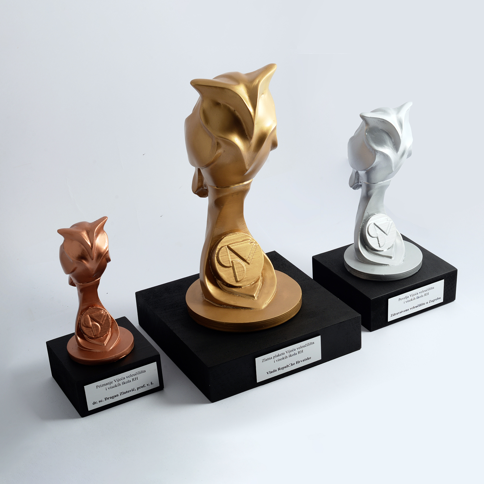 9 Creative Custom Trophy Ideas for Every Achievement - PES